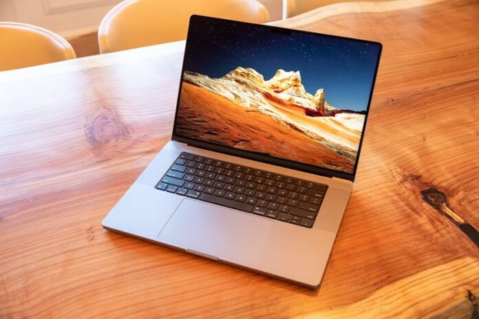 Đánh giá Macbook Pro 2022 | Giá bao nhiêu? Có nên mua? – Máy tính vui